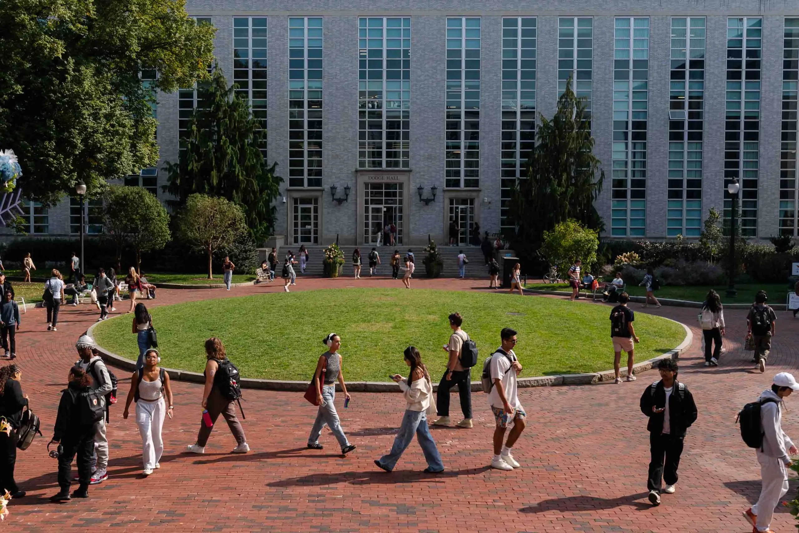 A College Taps Wall Street Playbook to Rival Ivies on Admissions - The ...